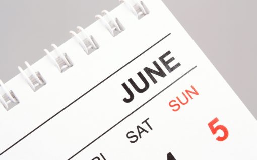 June là tháng mấy trong tiếng Anh? Cách sử dụng giới từ đi với tháng